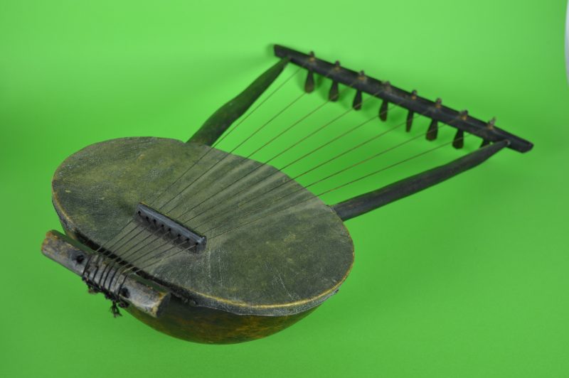 Afrikaans snaarinstrument lier - Bodour
