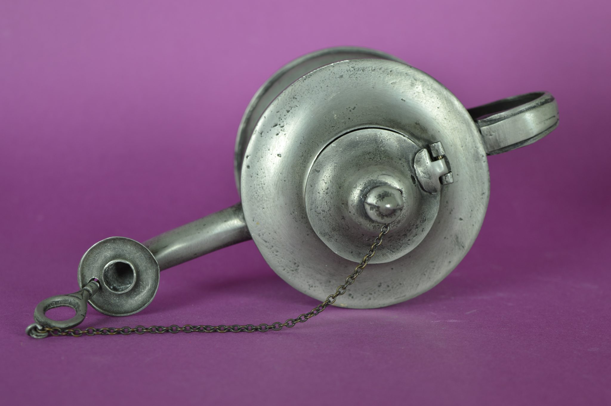 Olielamp of snotneus van tin | Antiek - Bodour