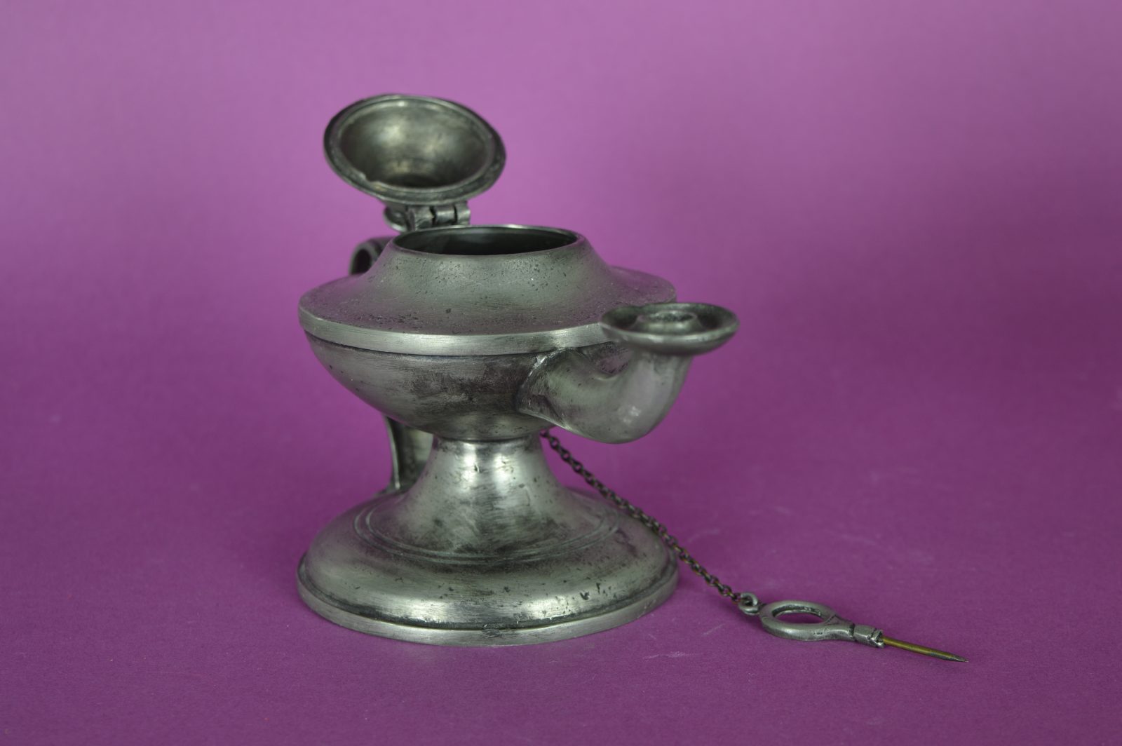 Olielamp of snotneus van tin | Antiek - Bodour